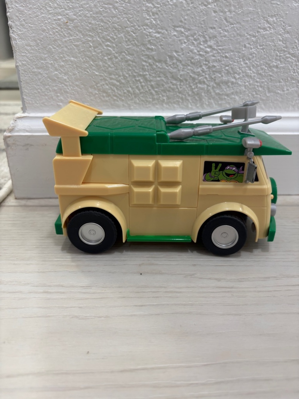 Teenage Mutant Ninja Turtles | Toys | Ninja Turtle Remote Control Van ...
